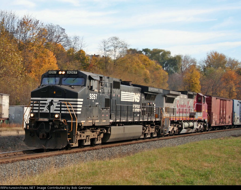 NS 9267 heads west with Santa Fe trailing